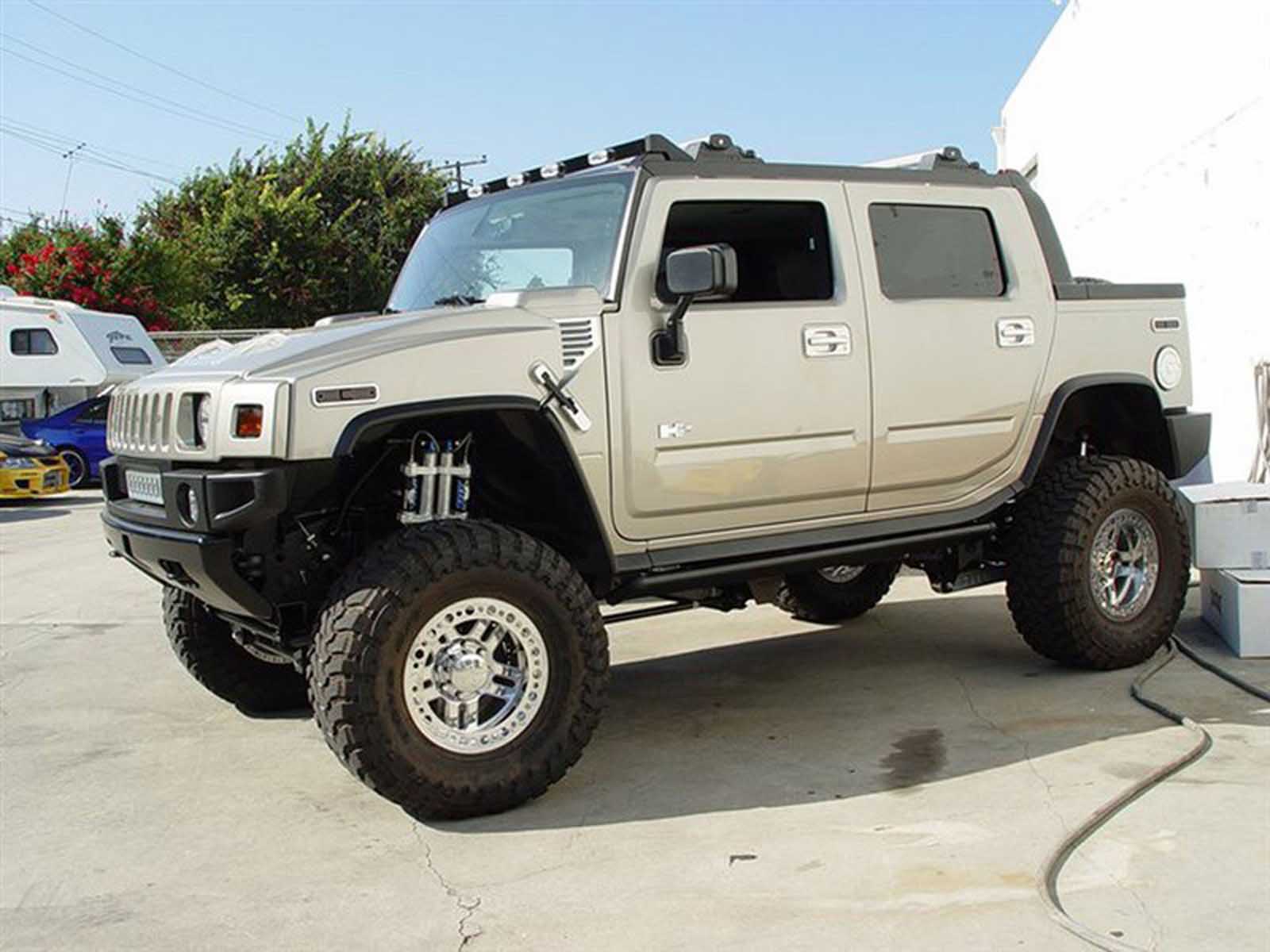 Hummer H2 Lifted